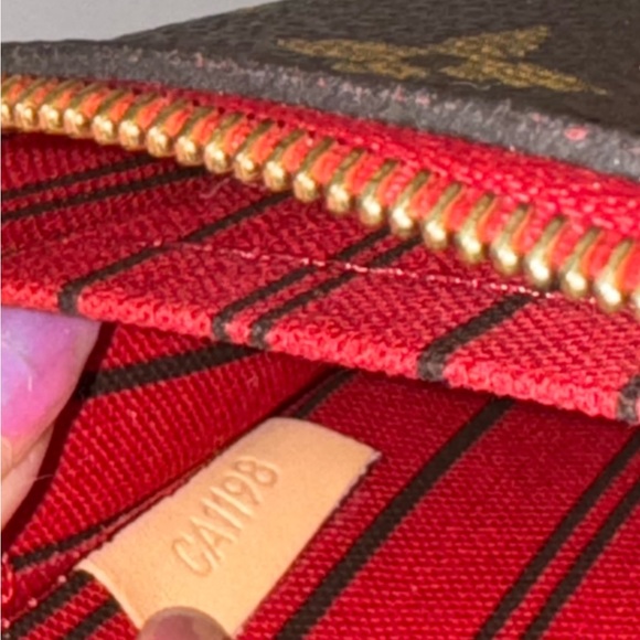 Louis Vuitton | Bags | Louis Vuitton Neverfull Mm Interior Cherry ...